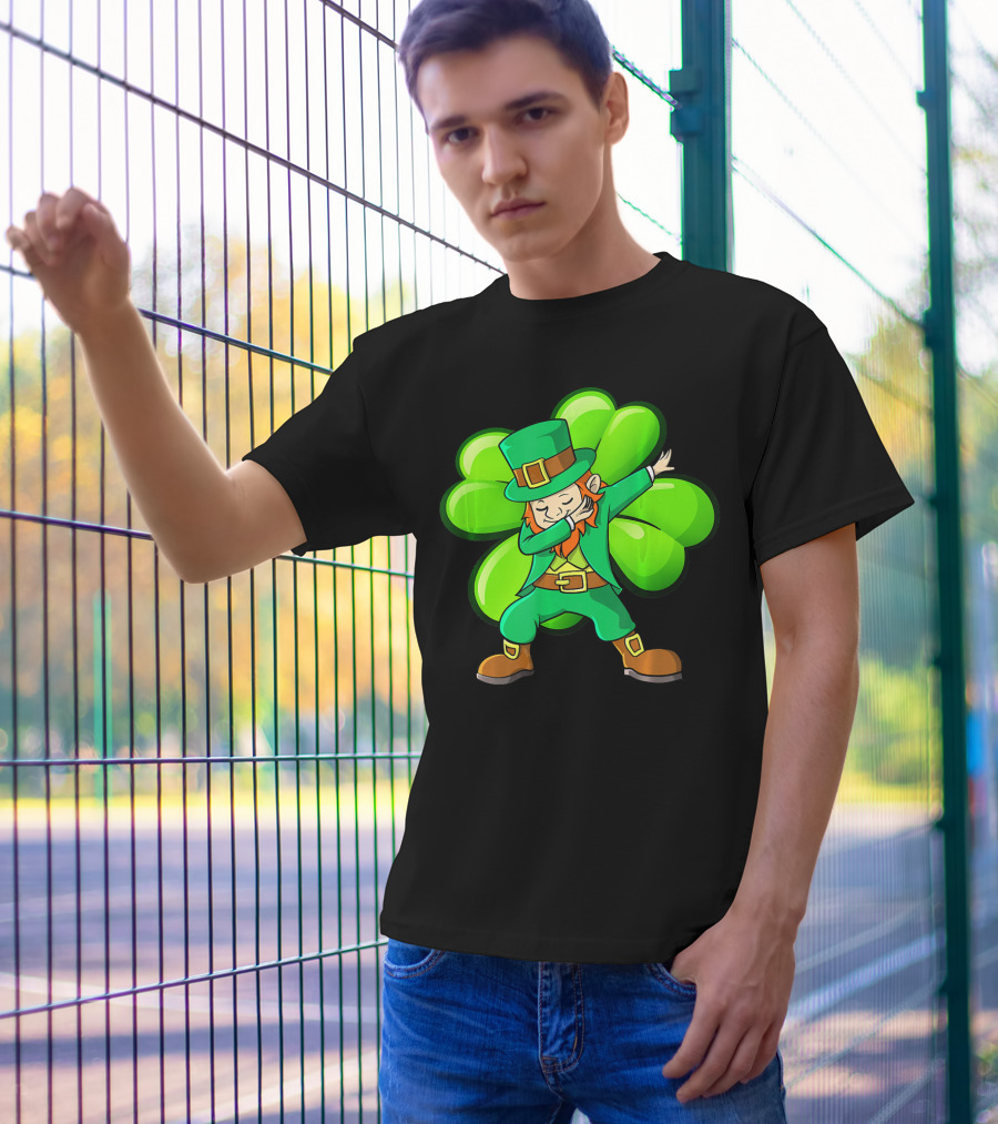Cute Dabbing Leprechaun With Green Shamrock Background T-Shirt