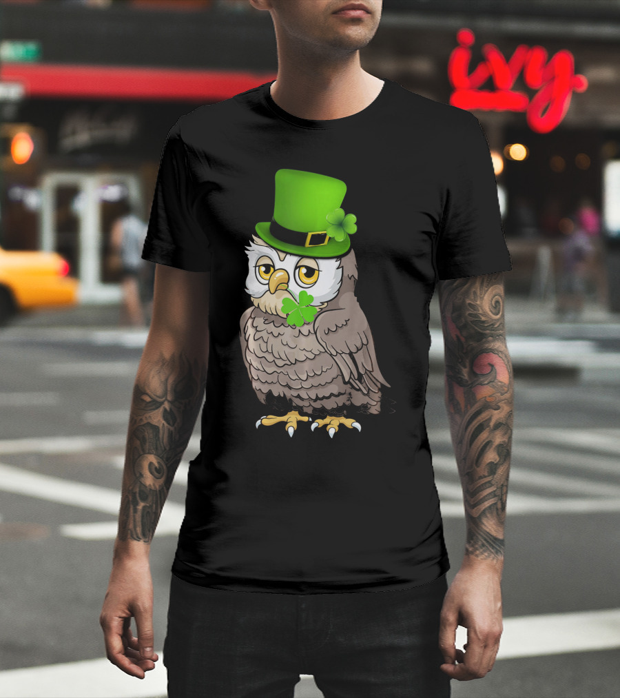 St Patricks Day Owl Wearing Green Hat With Shamrock Clove T-Shirt