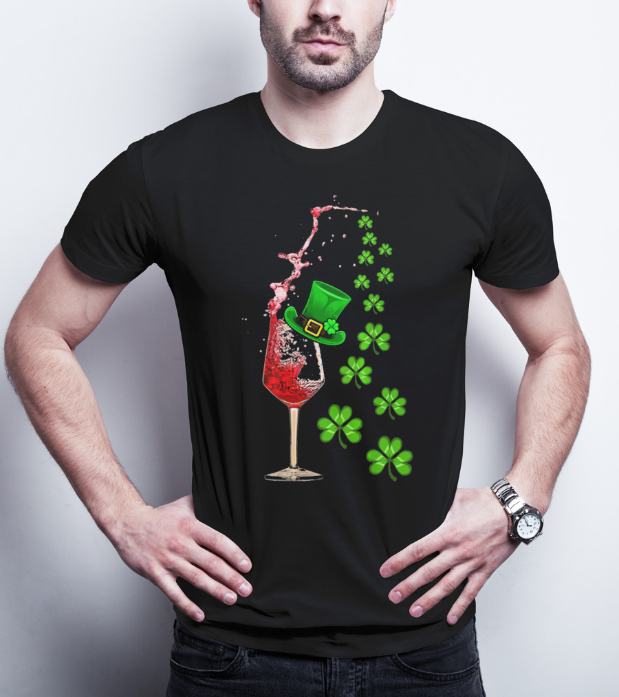 St Patricks Day Wine Glass Splash With Shamrocks And Top Hat T-Shirt