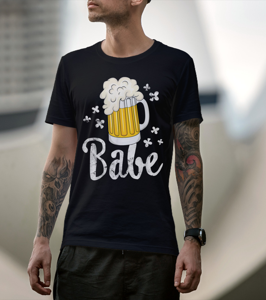 Beer Babe Mug Foam And Flowers T-Shirt