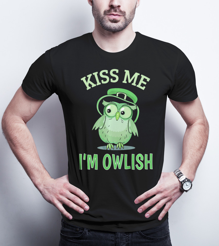 Kiss Me I'm Owlish Irish Owl With Leprechaun Hat T-Shirt