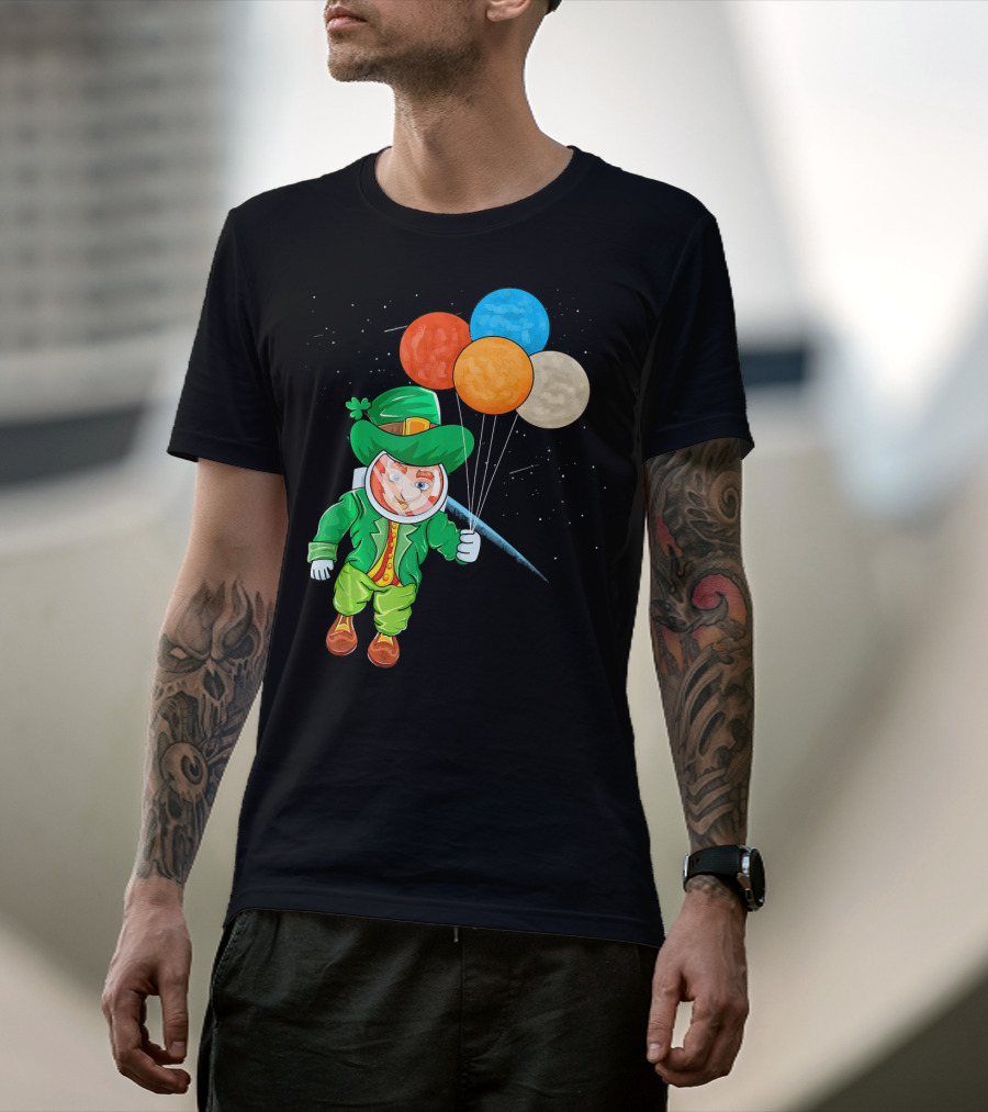 Leprechaun In Space St Patrick's Day Astronaut With Colorful Balloons T-Shirt