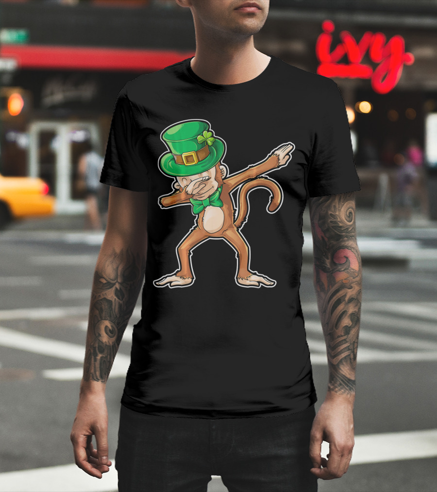 Dabbing Monkey St. Patrick's Day Leprechaun Hat Green Bow Tie T-Shirt
