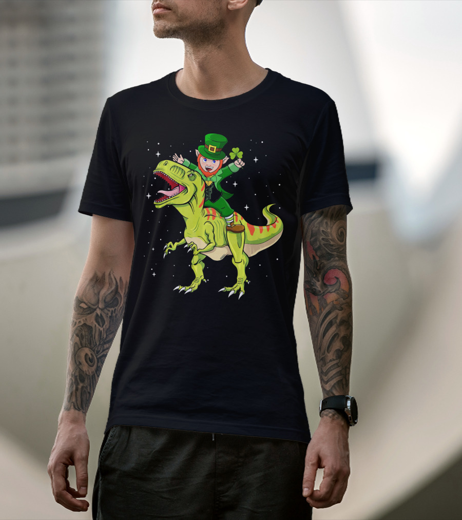 St Patricks Day Leprechaun Riding T Rex Dinosaur With Shamrock T-Shirt
