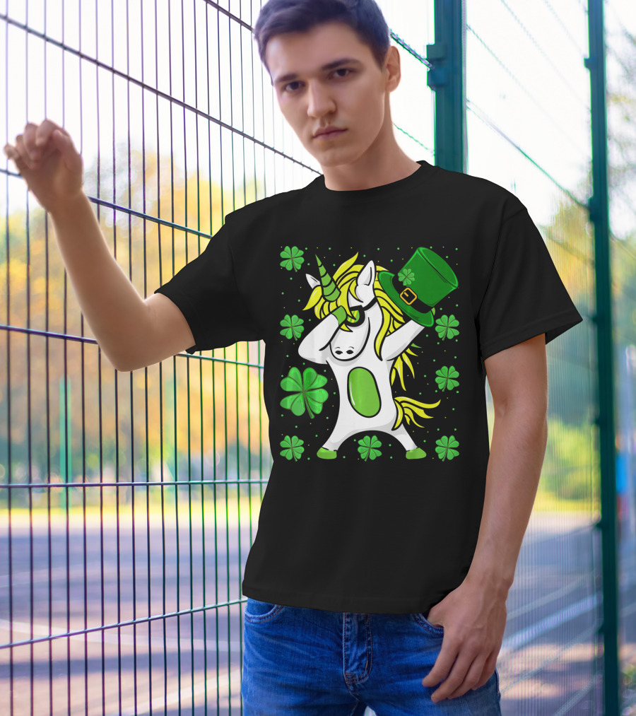 Funny Irish St Patricks Day Unicorn With Leprechaun Hat And Shamrocks T-Shirt