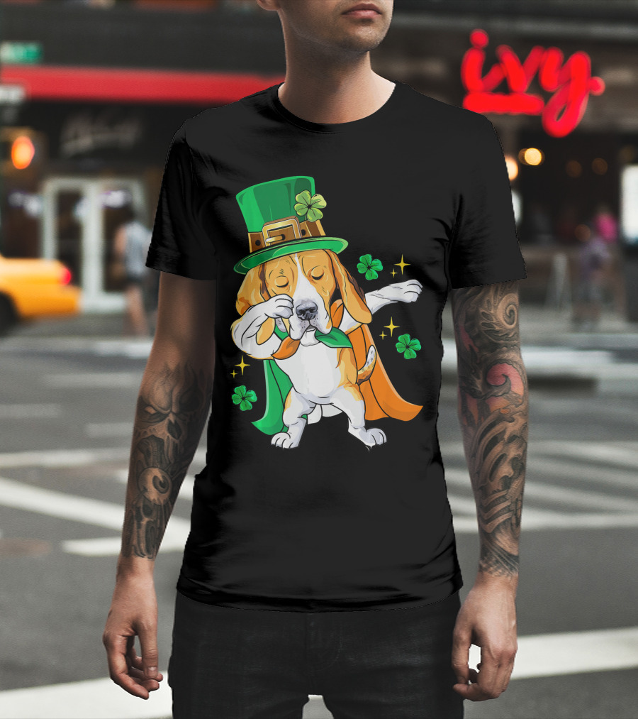 Beagle Dabbing Leprechaun St Patricks Day Shamrocks T-Shirt