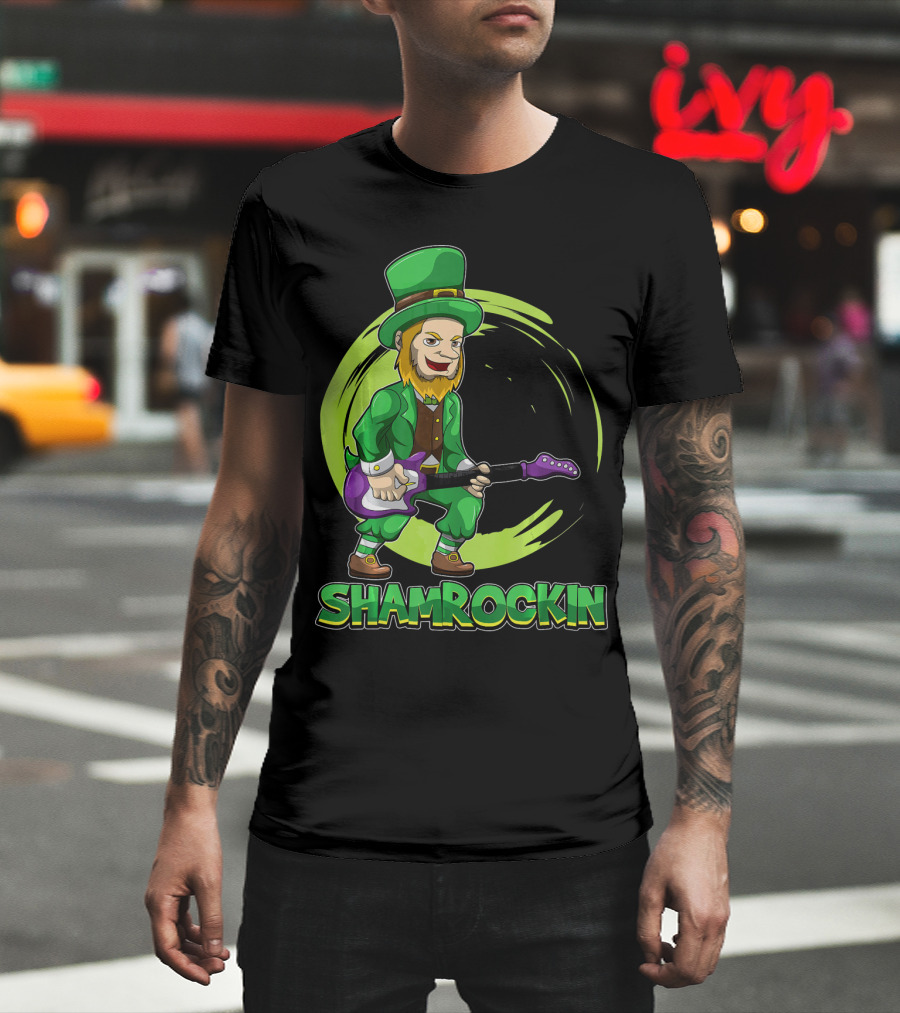 Shamrockin Leprechaun With E Guitar Rocking Celtic Style Green Circle Background T-Shirt