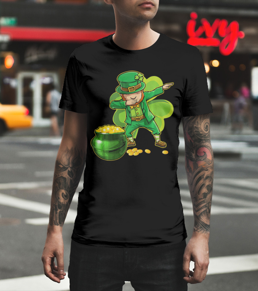 Dabbing Leprechaun Pot Of Gold Shamrock Dance T-Shirt