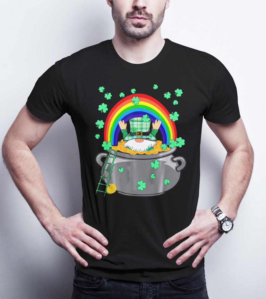 Cute Leprechaun Trap Funny Pot Of Gold With Rainbow And Shamrocks T-Shirt
