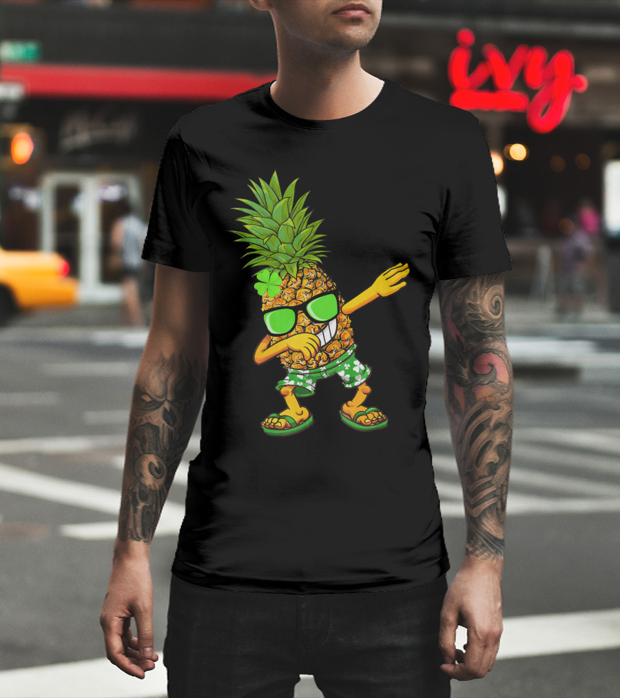 Pineapple Leprechaun Dabbing Clover Sunglasses St Patrick's Shorts T-Shirt