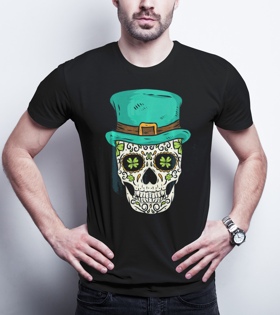 Lucky St. Patrick's Day Green Irish Skull With Celtic Shamrocks And Top Hat T-Shirt