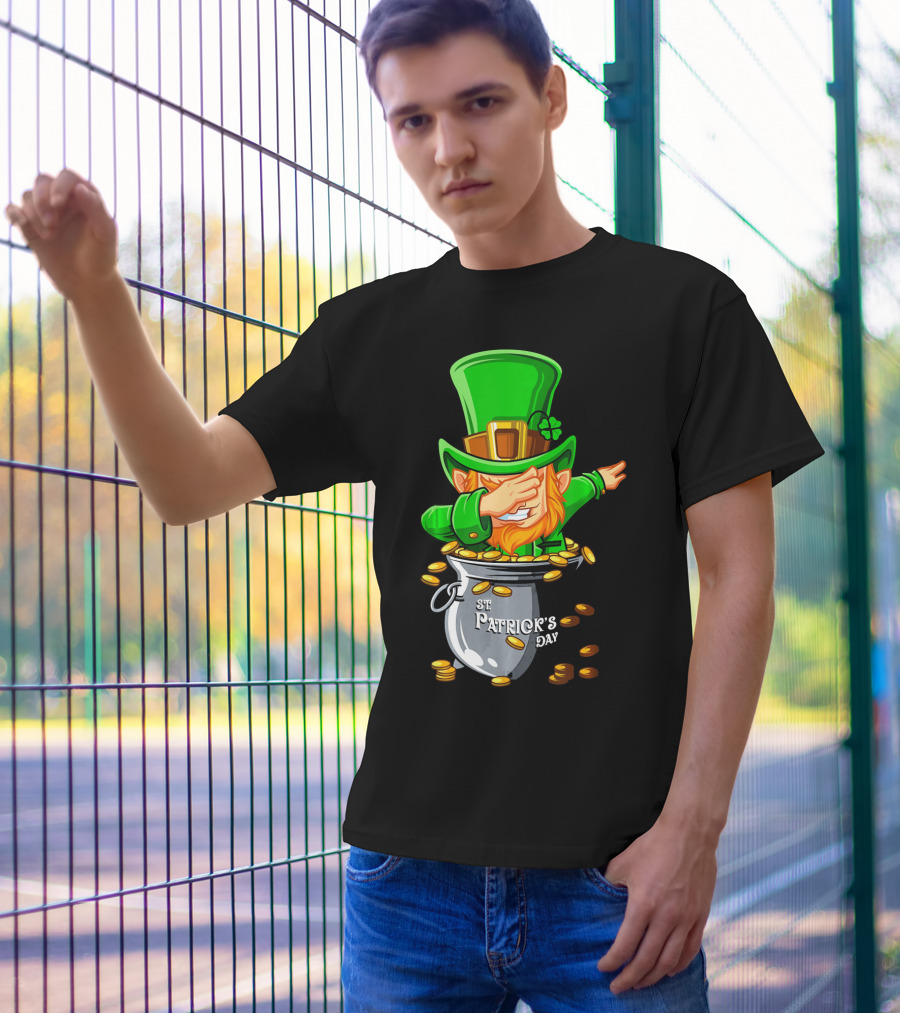 Dabbing Leprechaun St Patrick's Day Pot Of Gold T-Shirt