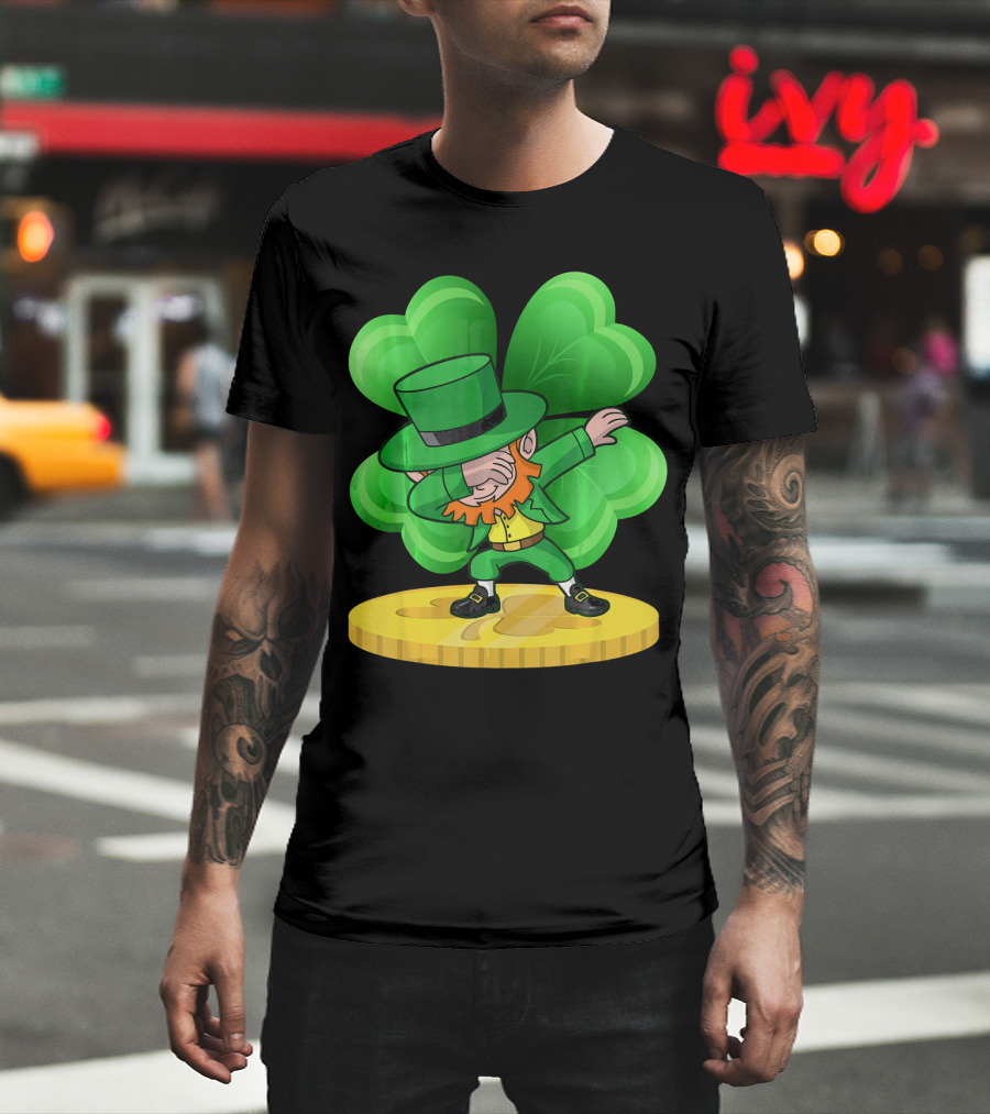 Irish St Patricks Day Dabbing Leprechaun On Shamrock Coin T-Shirt