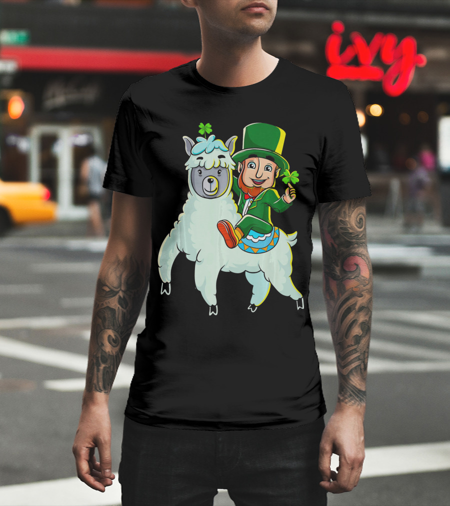 Leprechaun Riding Llama Clover Hat Green Suit Cartoon T-Shirt