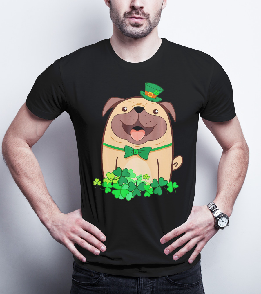 Cute Pug With Leprechaun Hat And Shamrocks T-Shirt