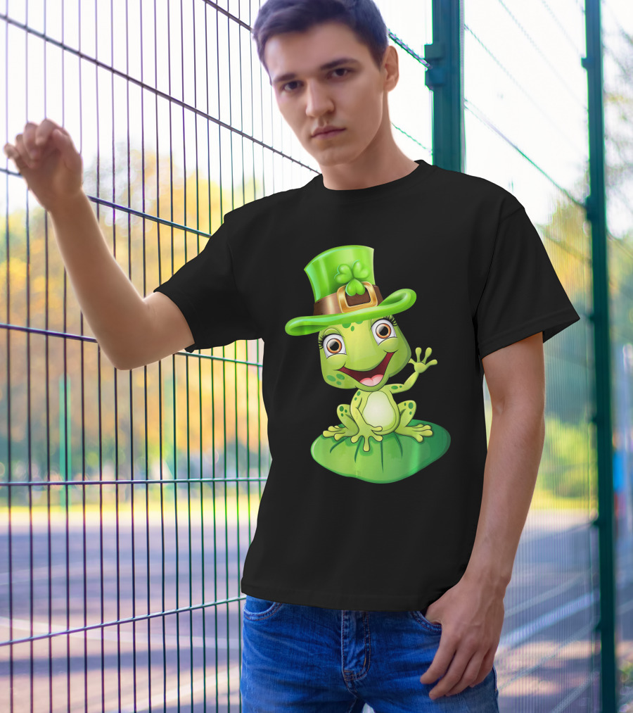 St. Patrick's Day Cute Frog In Green Hat T-Shirt