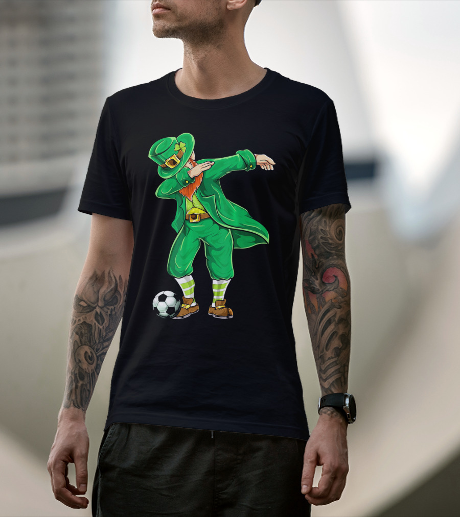 Dabbing Leprechaun Irish Soccer With Football And Shamrock Hat T-Shirt