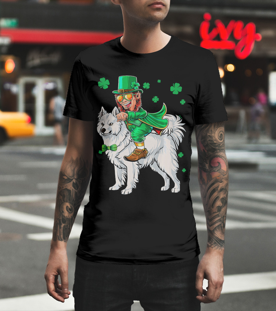 Leprechaun Riding Samoyed With Shamrocks St. Patrick's Day T-Shirt