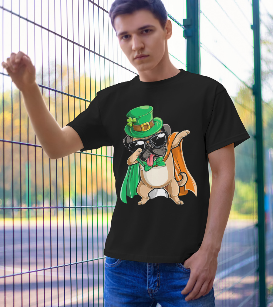 Dabbing Pug St Patrick's Day Leprechaun Hat Cape T-Shirt