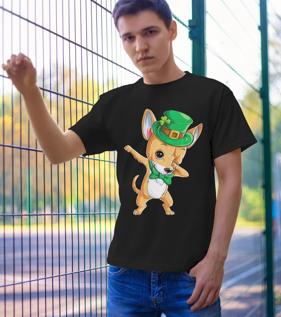 St. Patrick's Day Dabbing Chihuahua Leprechaun Hat T-Shirt