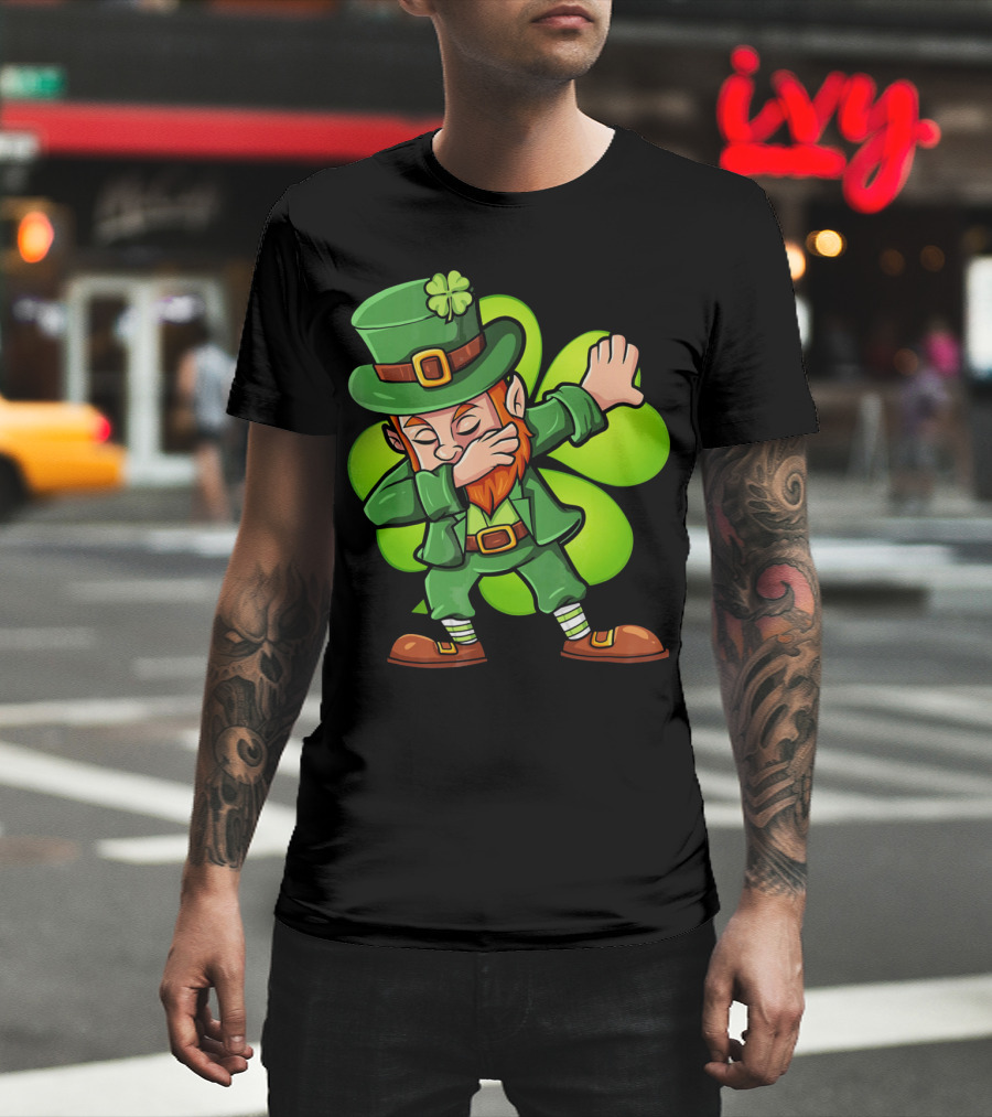 Dabbing Leprechaun With Clover St Patrick's Day Luck T-Shirt
