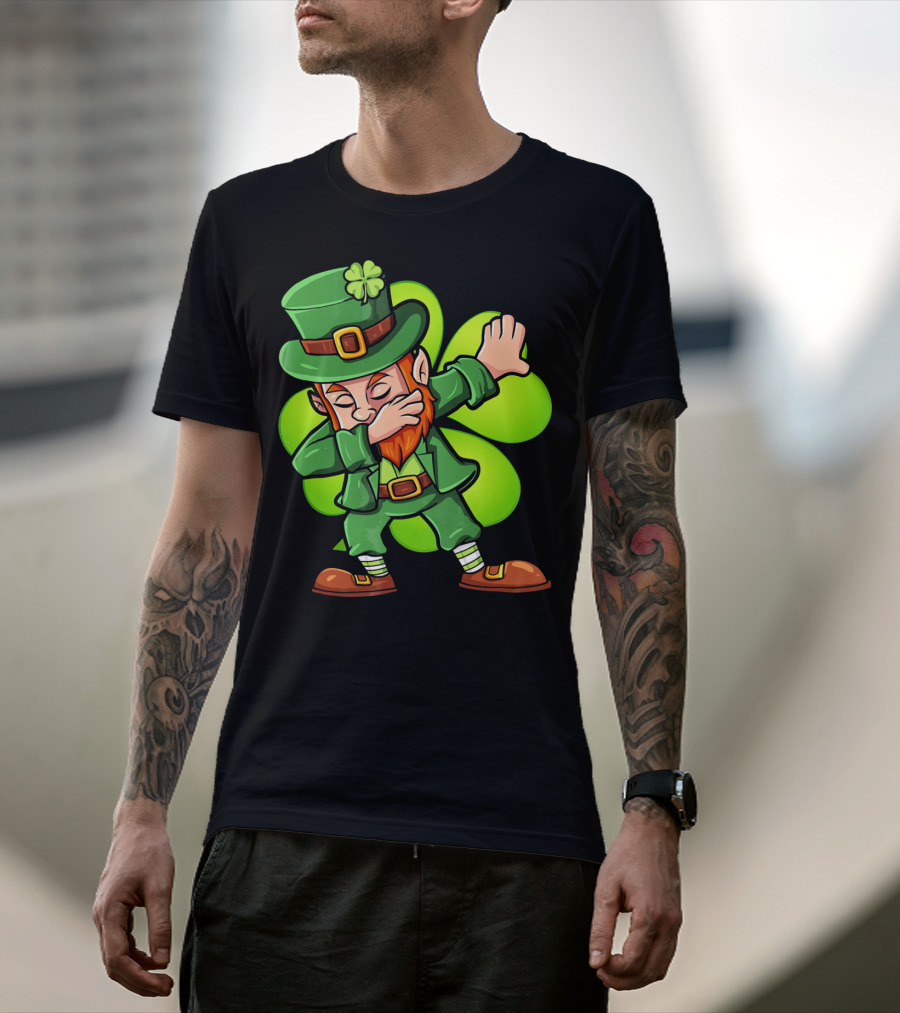 Dabbing Leprechaun With Clover St Patrick's Day Luck T-Shirt