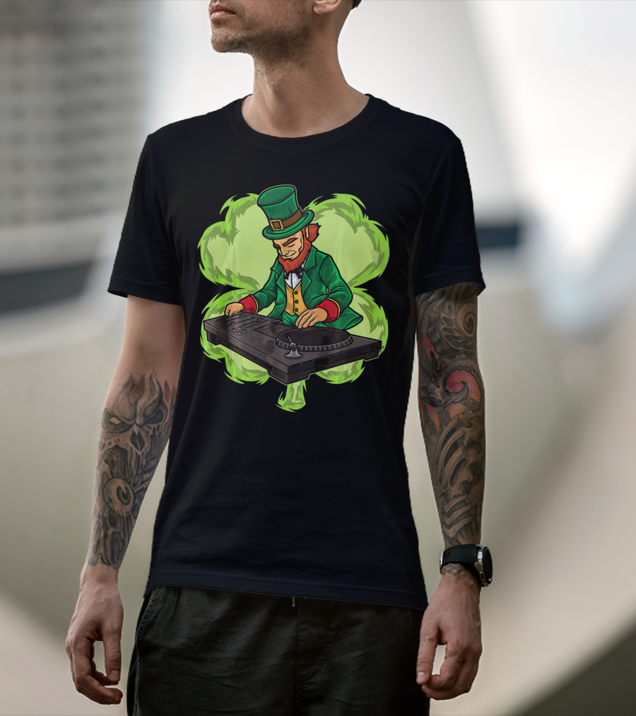 DJ Leprechaun Irish Luck Live On Stage With Turntable Shamrock T-Shirt