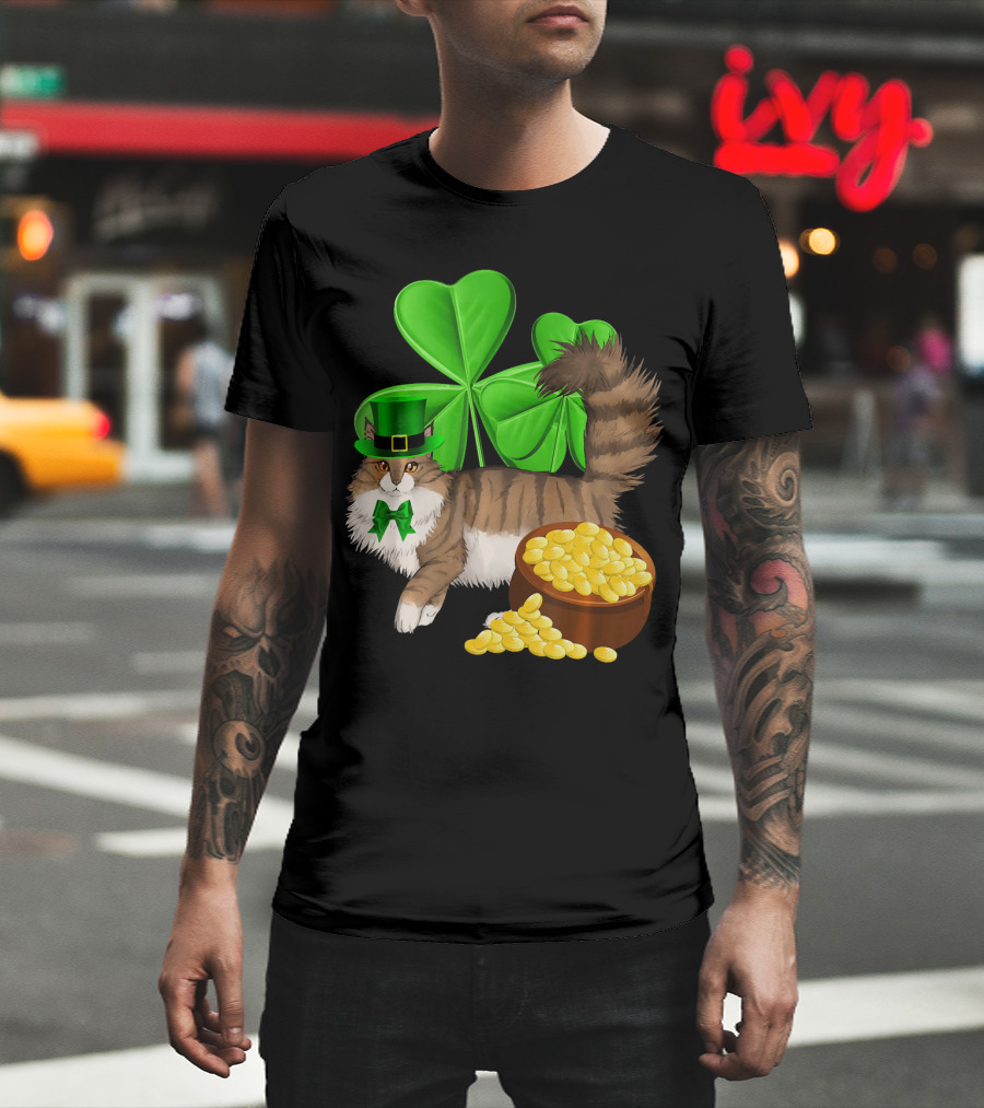 Norwegian Forest Cat Shamrock Gold T-Shirt
