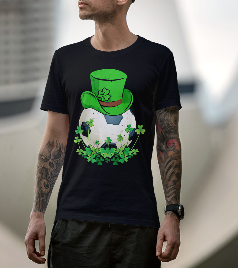 Shamrock Soccer Ball With Leprechaun Hat St Patricks Day T-Shirt