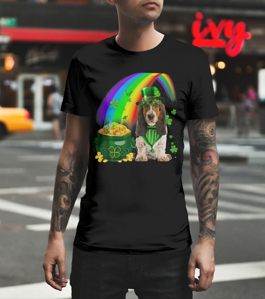 Basset Hound With Leprechaun Hat Rainbow And Pot Of Gold T-Shirt