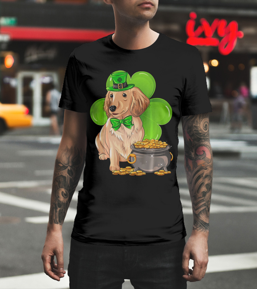Miniature Dachshund St Patricks Day Leprechaun With Shamrock And Pot Of Gold T-Shirt