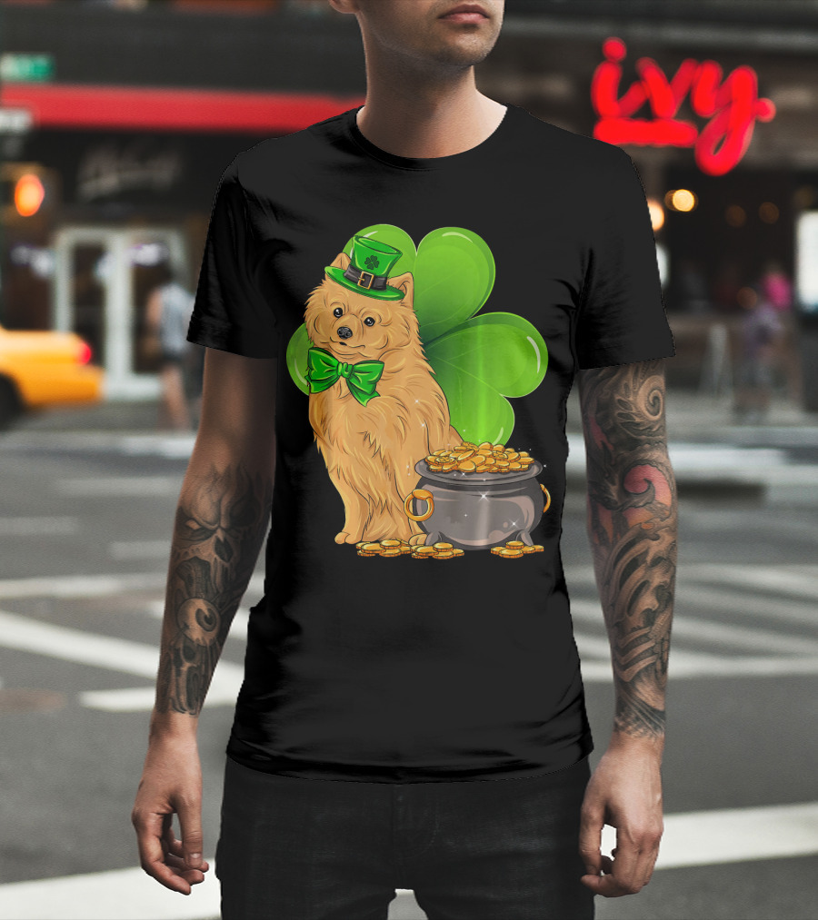Pomeranian St Patricks Day Leprechaun Dog With Pot Of Gold And Clover T-Shirt