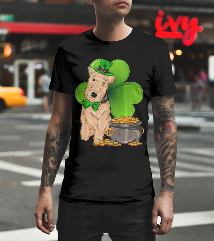 Lakeland Terrier St Patricks Day Leprechaun Hat Shamrock Pot Of Gold T-Shirt