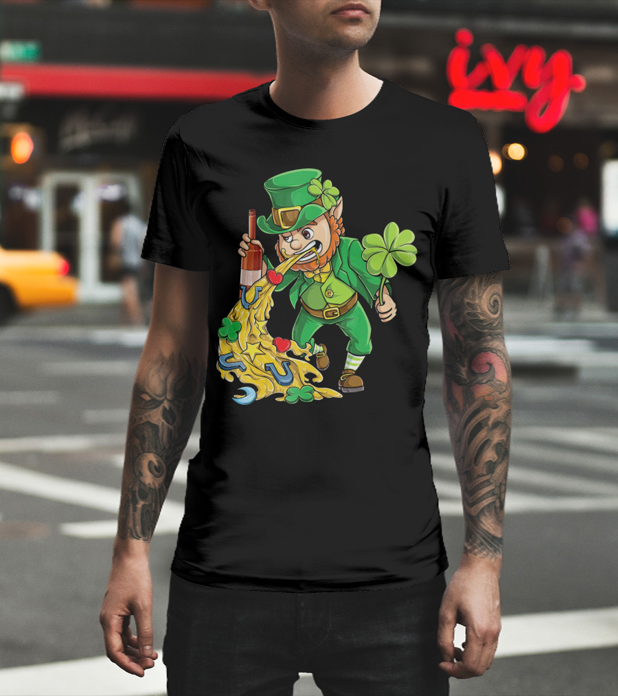 St Patricks Day Leprechaun Pouring Shamrocks Hearts Horseshoes And Stars T-Shirt