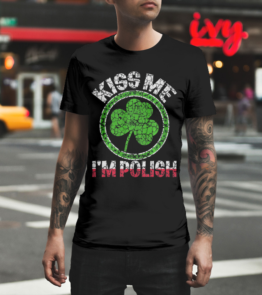 Kiss Me I'm Polish Clover Circle Crackle Texture T-Shirt