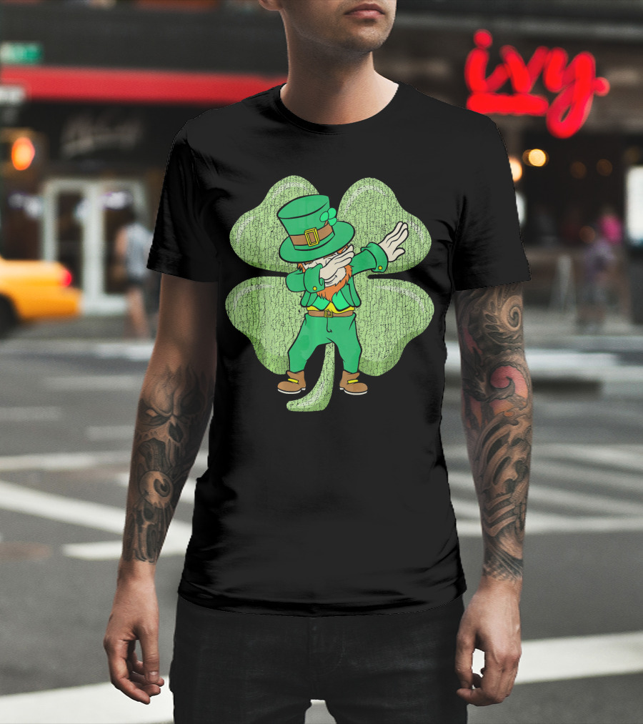 St. Patrick's Paddy's Irish Dabbing Leprechaun With Shamrock T-Shirt