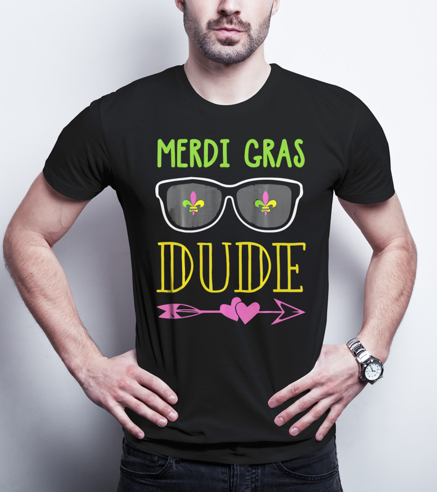Mardi Gras Dude New Orleans Glasses Fleur De Lis Hearts Arrow T-Shirt