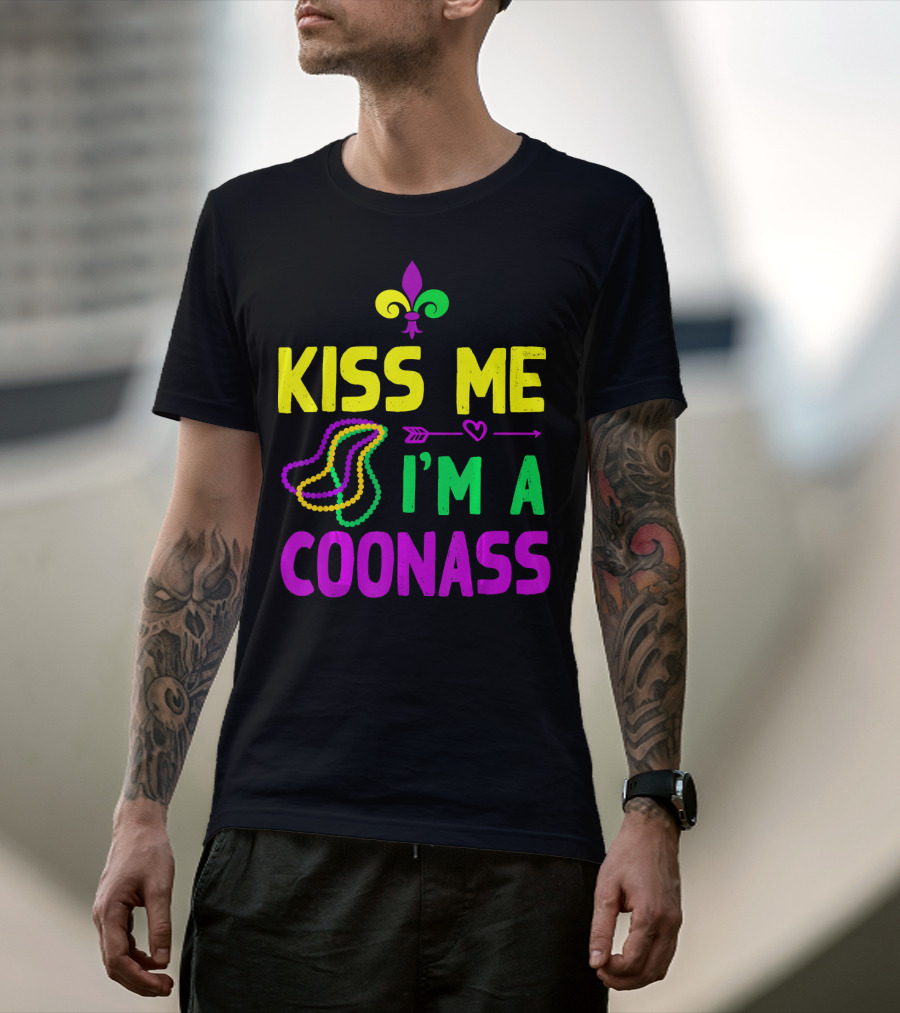 Kiss Me I'm A Coonass Mardi Gras Fleur-de-Lis Beads T-Shirt
