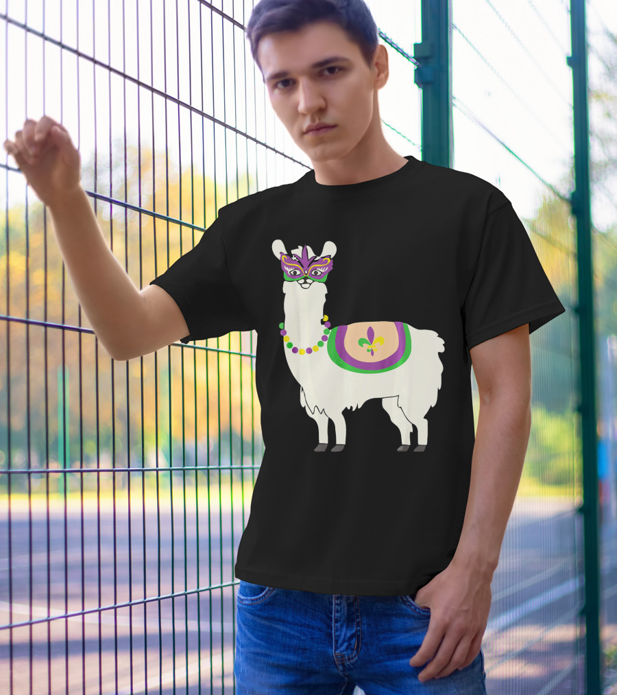 Mardi Gras Llama With Fleur-de-Lis Beads And Mask For Funny Carnival Party T-Shirt