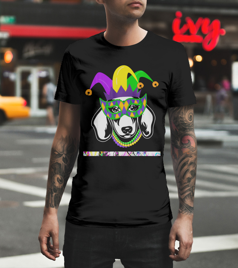 Mardi Gras Dachshund Jester Mask Beads Dogs Love T-Shirt
