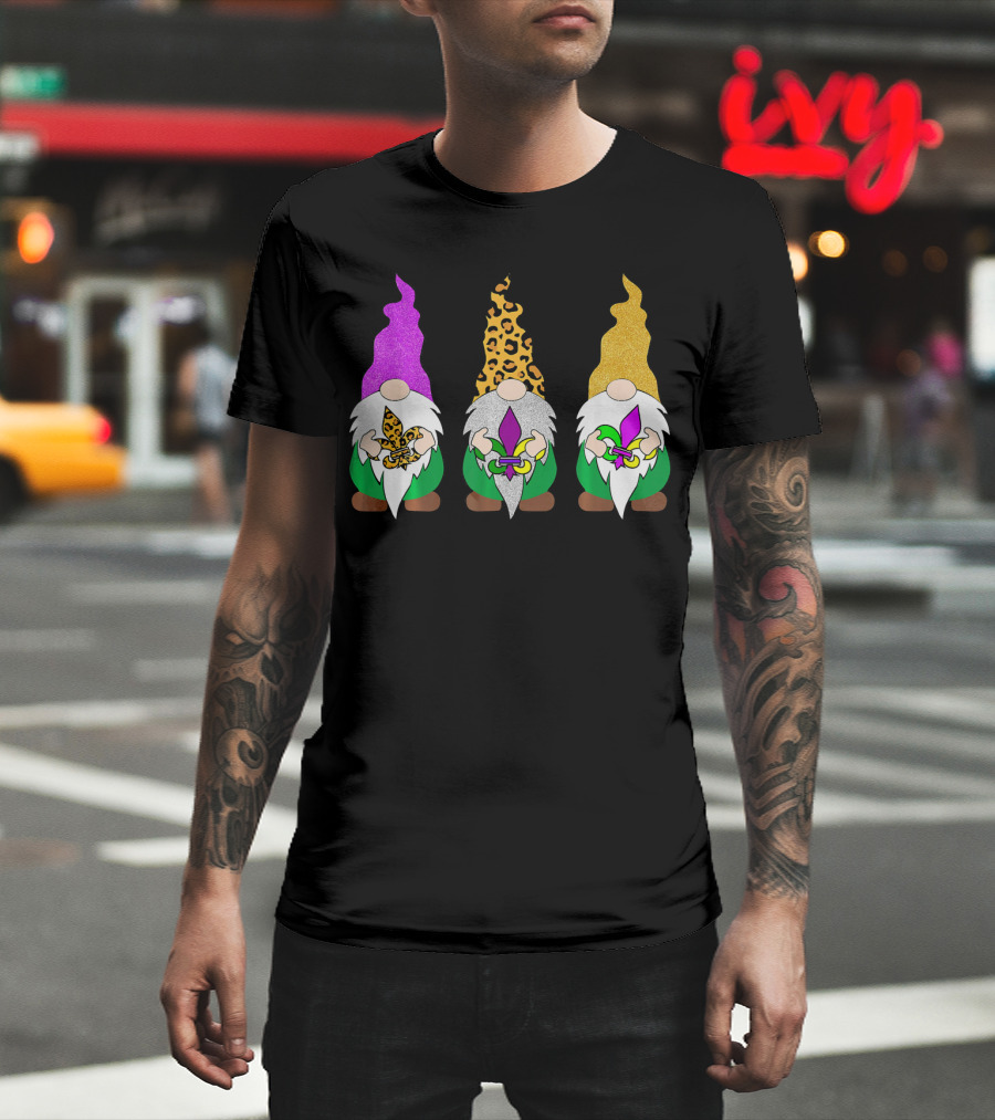 Mardi Gras Festival Colors Glitter Leopard Pattern Gnomes With Fleur-de-Lis T-Shirt