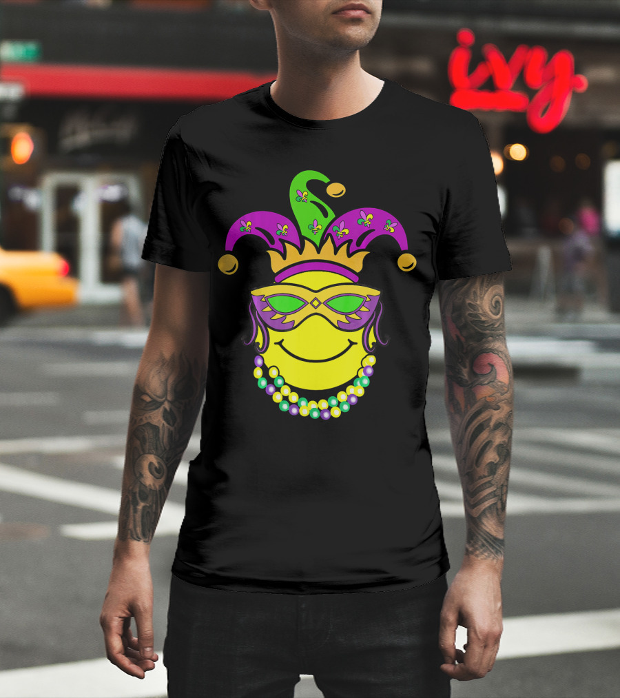 Mardi Gras Emoji Jester Mask Fleur-de-Lis Beads Funny Mardi Gras Lover T-Shirt