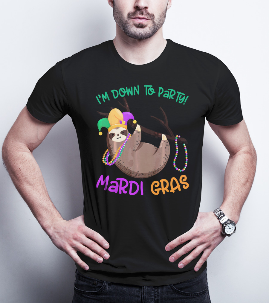 I'M Down To Party Mardi Gras Sloth With Beads And Jester Hat T-Shirt