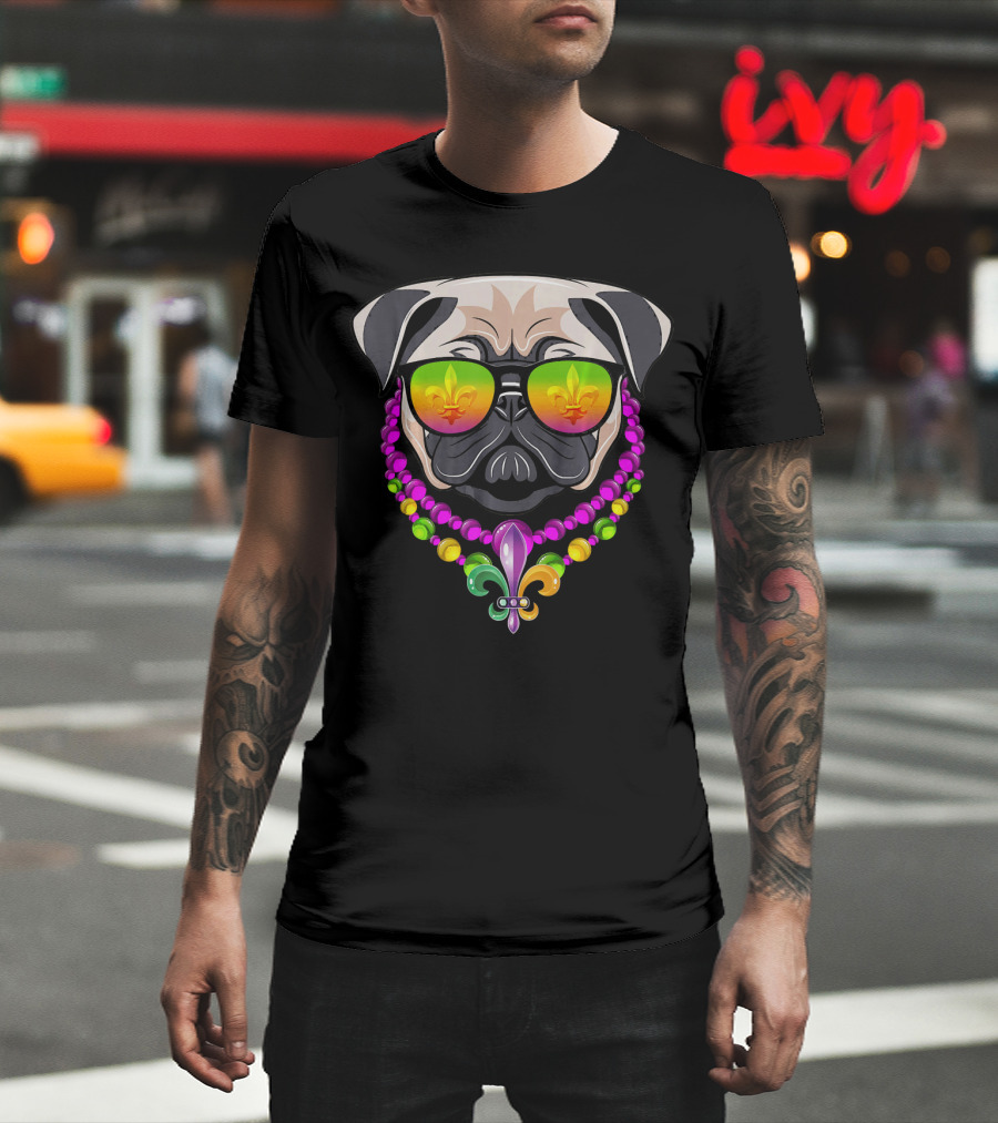 Mardi Gras Pug With Beads And Fleur-de-Lis Sunglasses T-Shirt