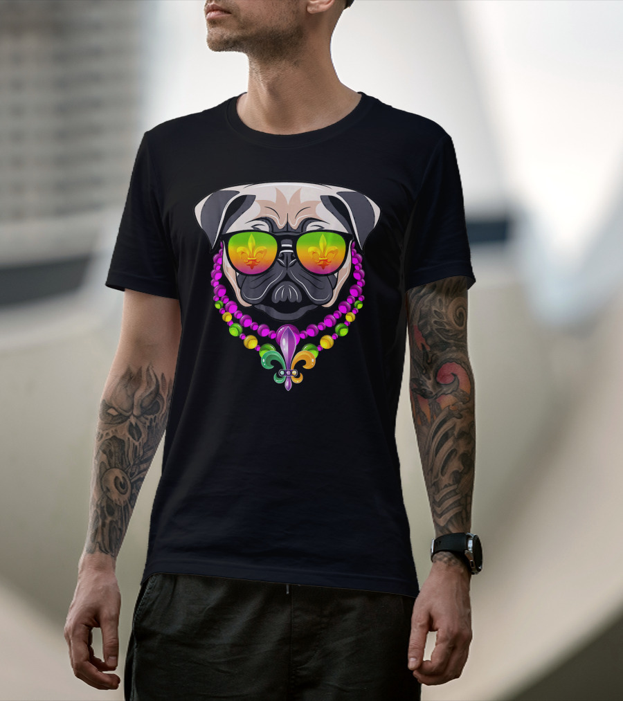 Mardi Gras Pug With Beads And Fleur-de-Lis Sunglasses T-Shirt