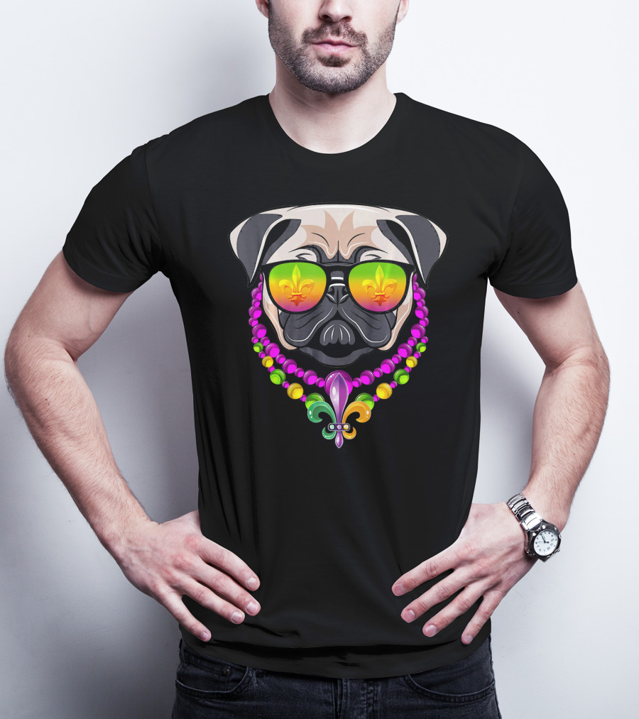 Mardi Gras Pug With Beads And Fleur-de-Lis Sunglasses T-Shirt