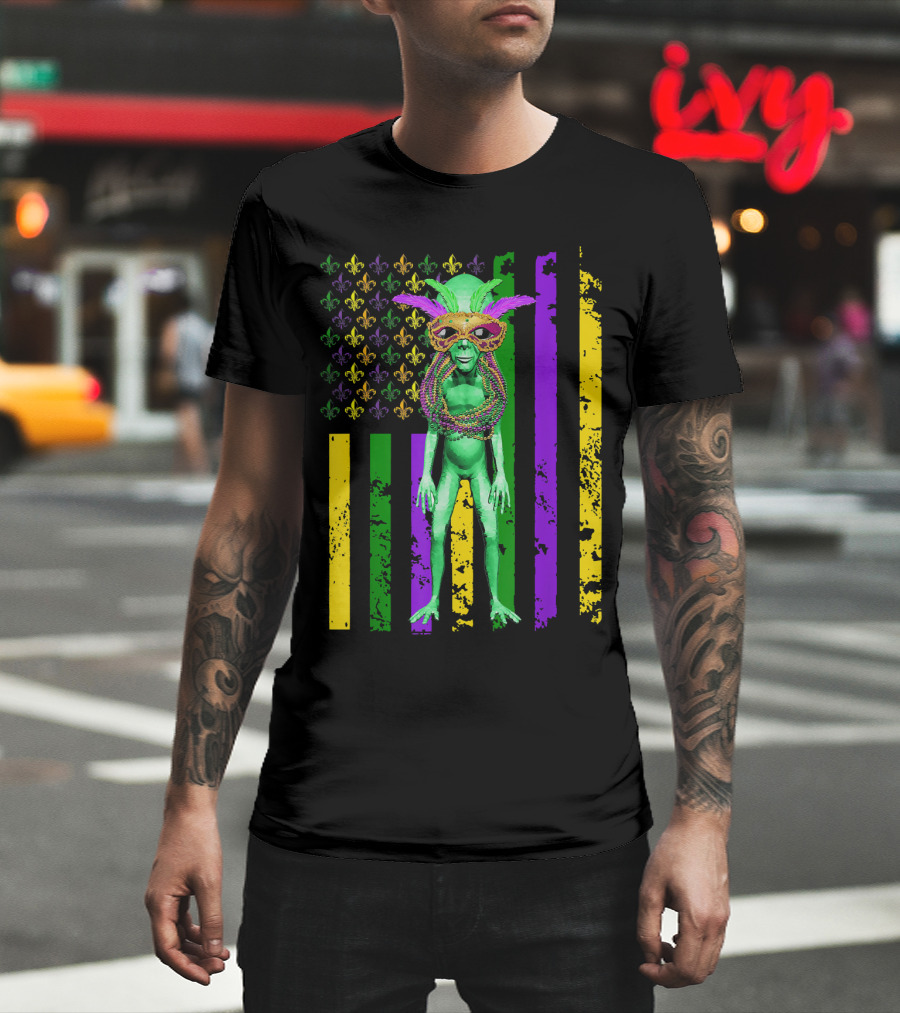 Mardi Gras Alien With Beads And Mask On American Flag T-Shirt