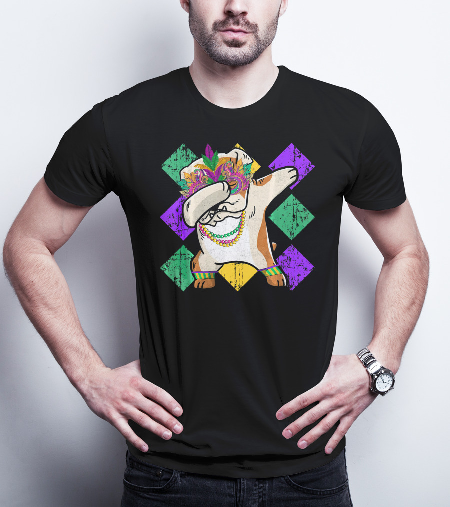 Funny BullDog Dabbing With Mardi Gras Mask And Beads On Colorful Diamond Background T-Shirt