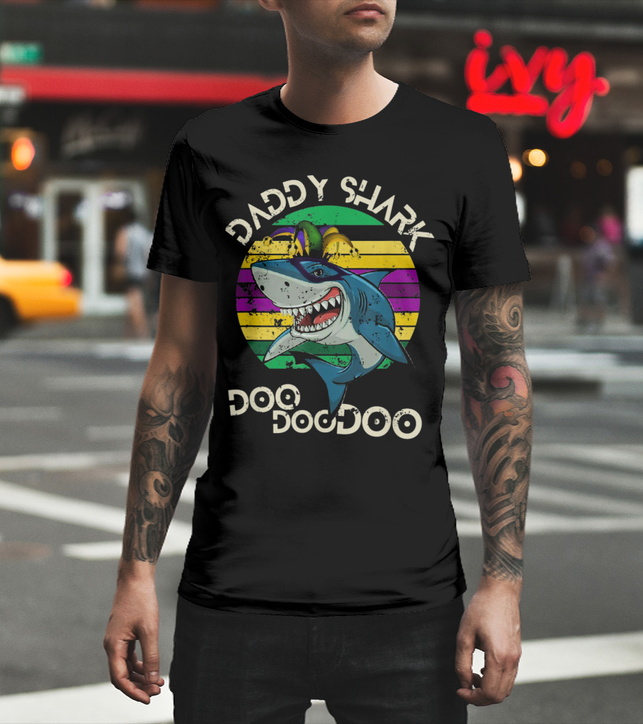 Daddy Shark Doo Doo Mardi Gras Jester Hat Retro Stripes T-Shirt