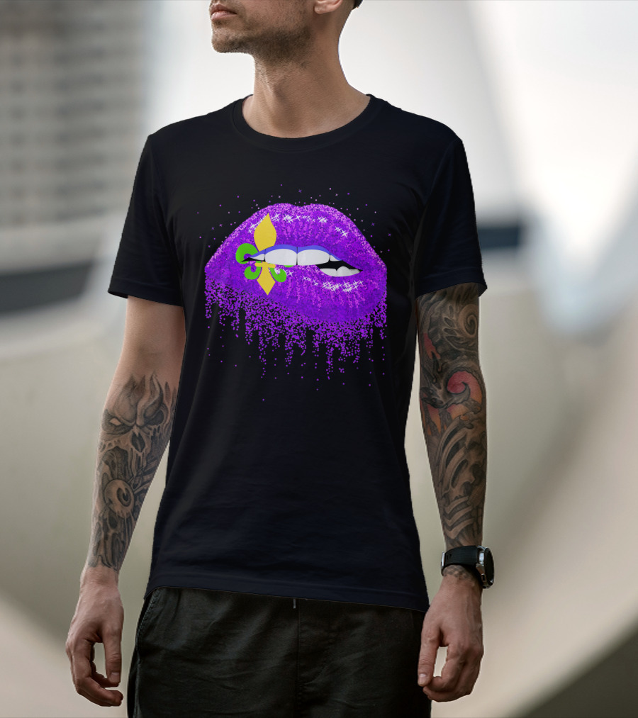 Funny Mardi Gras Purple Glitter Lips With Fleur-de-Lis T-Shirt